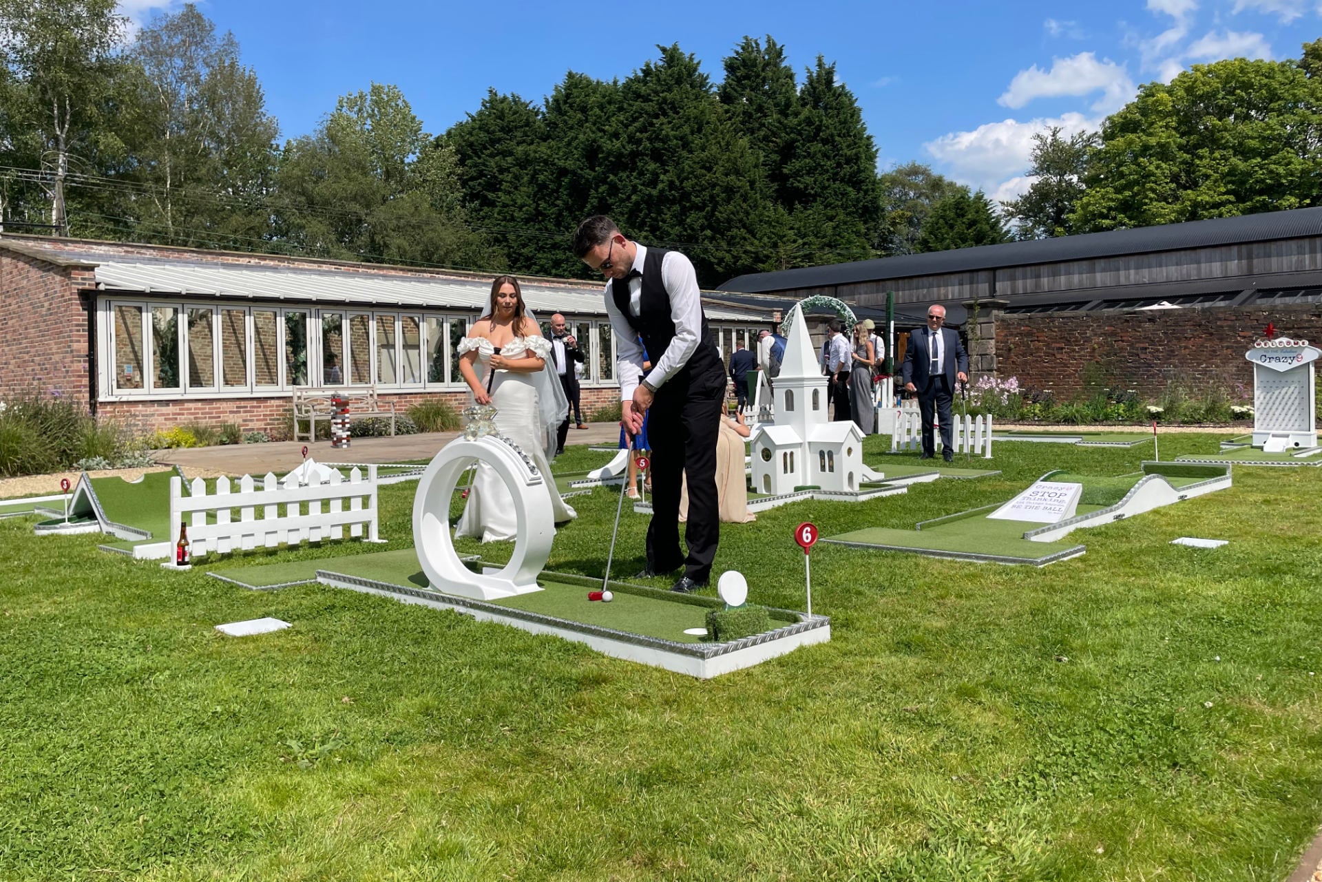 Crazy9 Mobile Crazy Golf - Best Day Ever